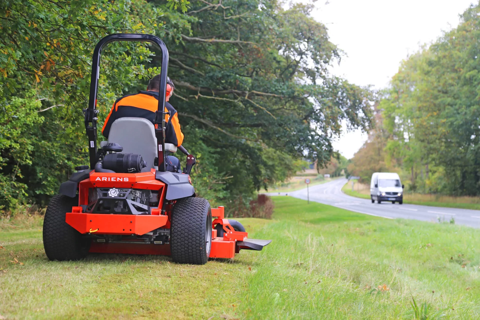Zero-Turn Mower - Ariens | EMEAA